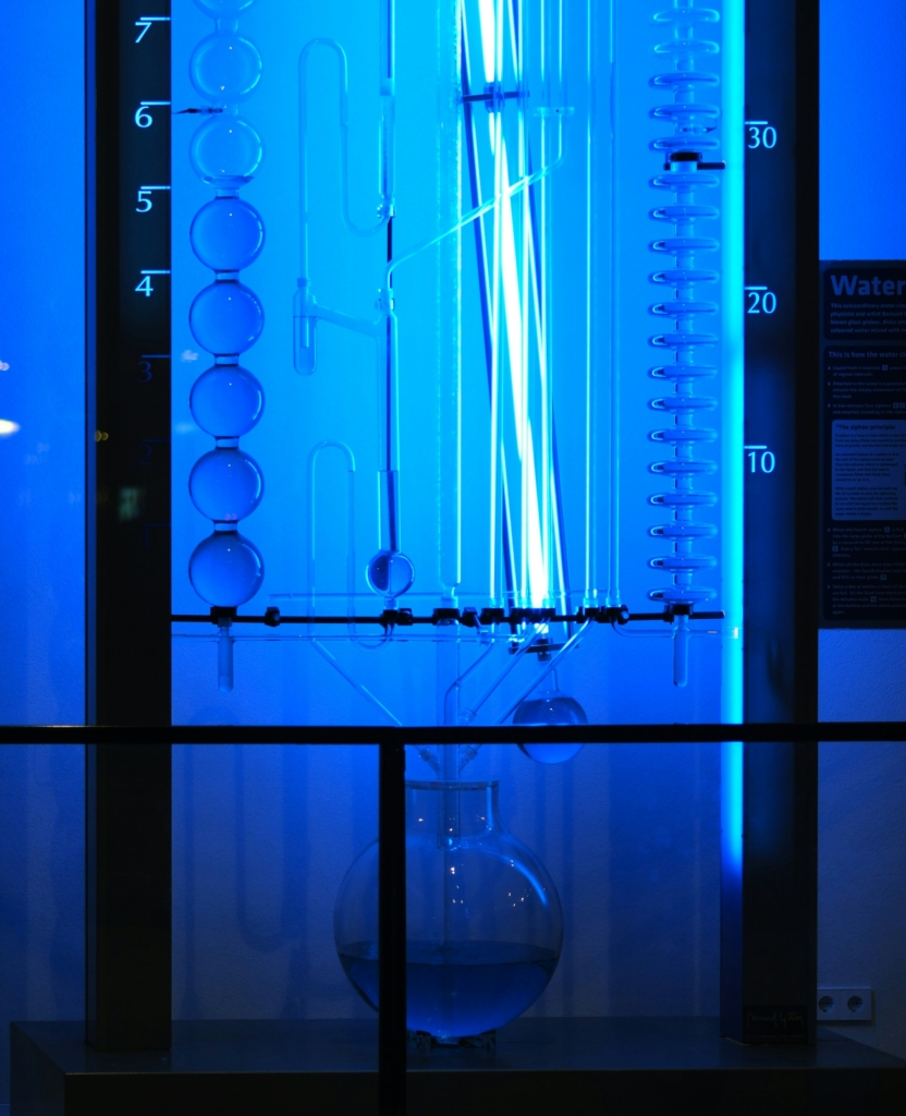 HPLC Columns & Detectors: Temp Control for Lab Precision